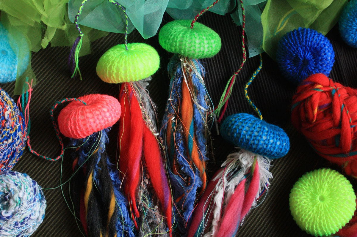 【5/14開催WS】ふわりとゆらぐミニあみたまクラゲをつくろう - SOOO dramatic！